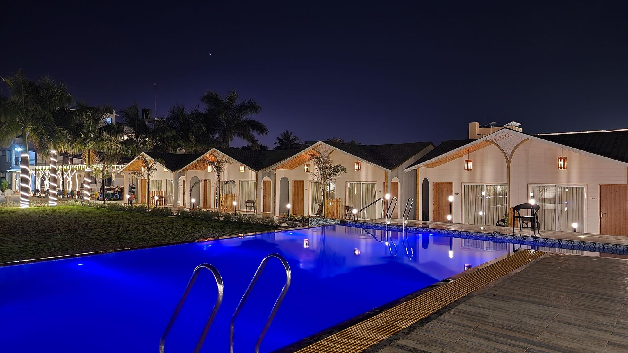 Vits Daman Devka Beach ₹ 3,077. Daman Hotel Deals & Reviews - KAYAK