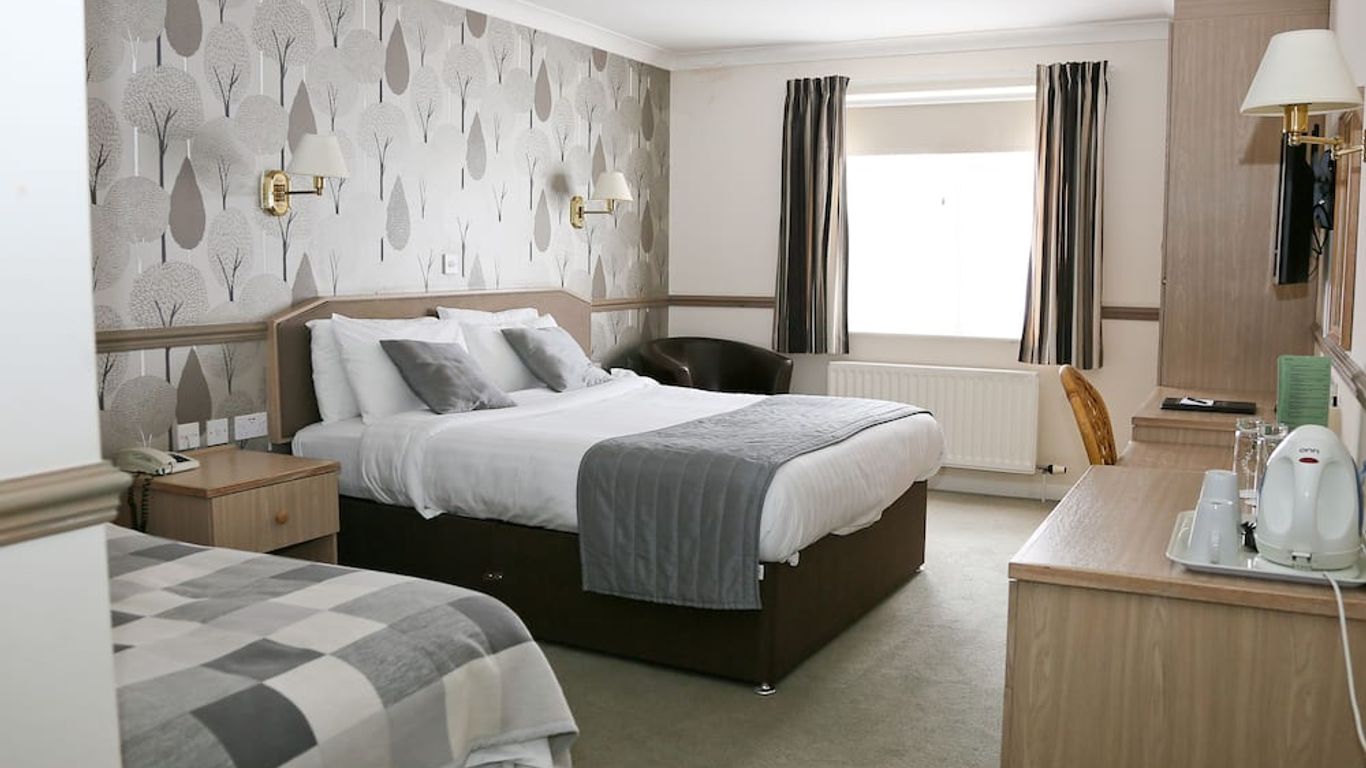 Millfields Hotel ₹ 5,393. Grimsby Hotel Deals & Reviews - KAYAK